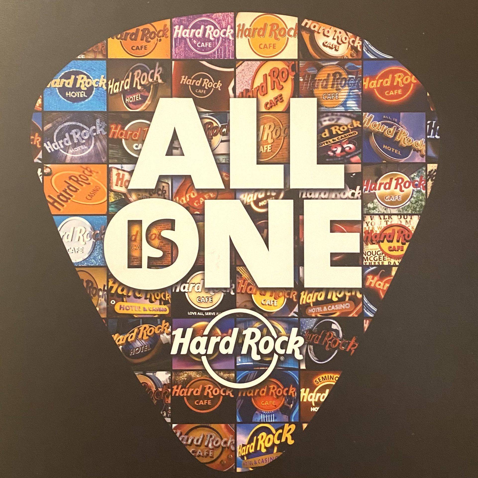 Biography – Isaac Tigrett Official Website